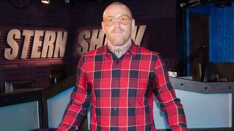 Jason Ellis Tells Howard Stern How Dax Shepard Helped Him Get Sober ...