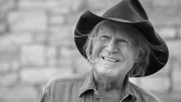 What's New at Willie's Roadhouse | SiriusXM